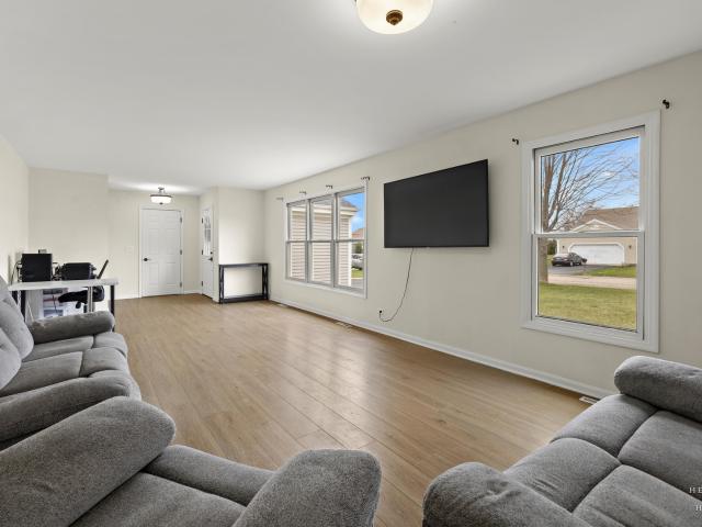 831 Chestnut Court
