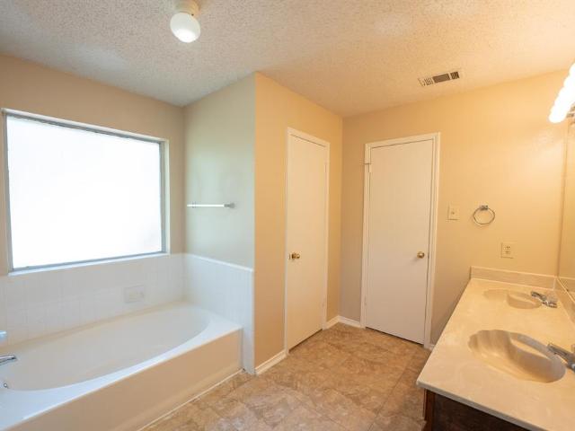 831 Ash Grove Lane