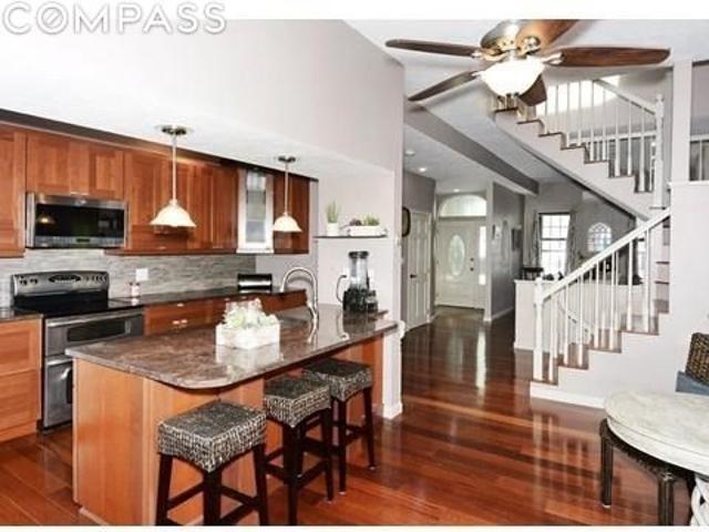831 E 3rd St, Boston, MA