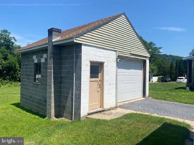 831 E Walnut Street