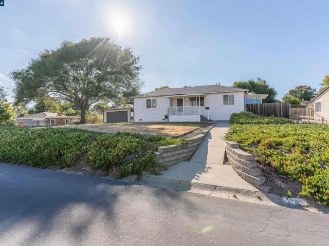 831 Fulton Way