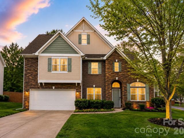 831 Irish Green Drive
