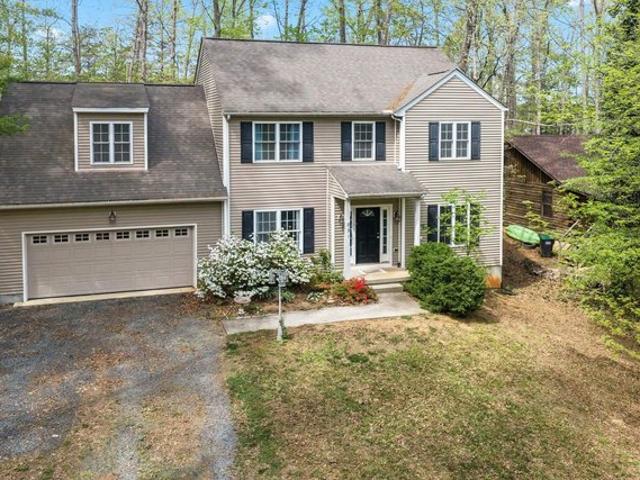 831 Jefferson Dr, Palmyra, VA 22963