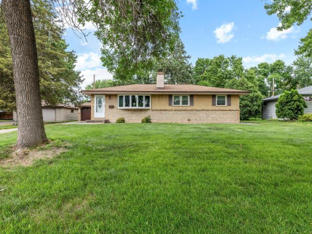 831 Overton Drive NE