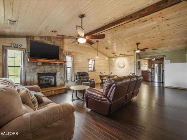 831 Lloyd Huskey Rd