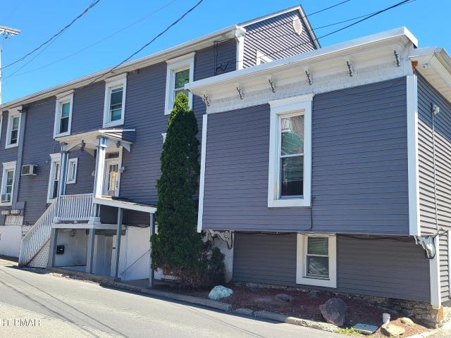 831 Main Street