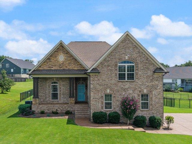 831 Manner Ln, Lebanon, TN 37087