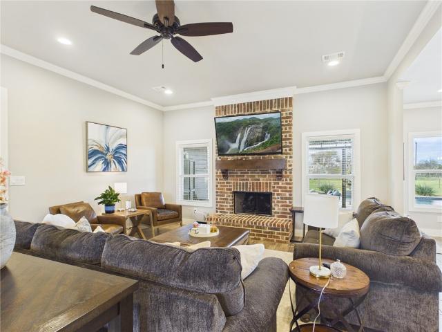 831 Mimosa Lane