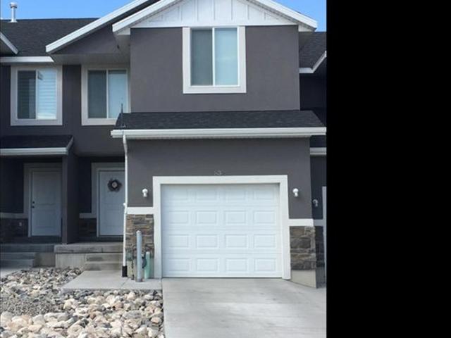 831 N Glen Eagle Ct, Tooele, UT 84074