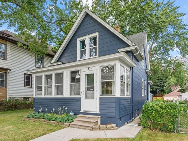 831 Smith Ave S, Saint Paul, MN 55107