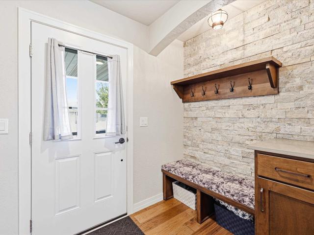 831 sharon lane