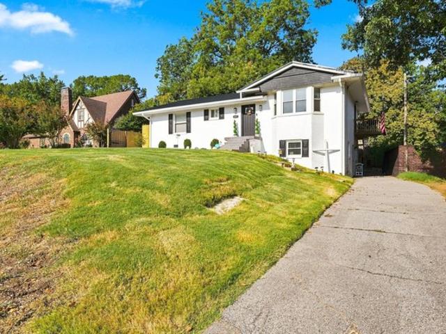 831 Sunnybrae Ave, Dyersburg, TN 38024
