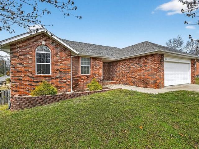 831 Pershing St, Willard, MO 65781