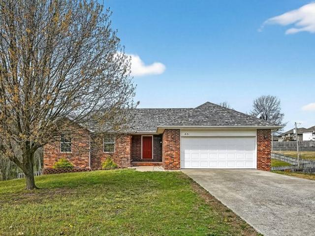 831 Pershing St, Willard, MO 65781
