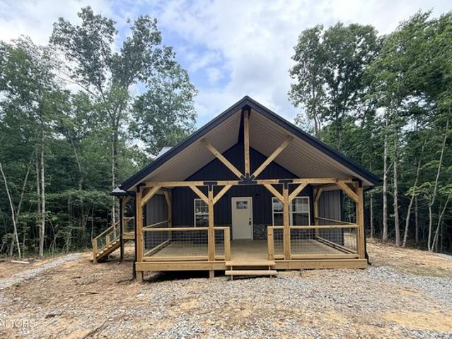 831 Remington Rd, Jamestown, TN 38556
