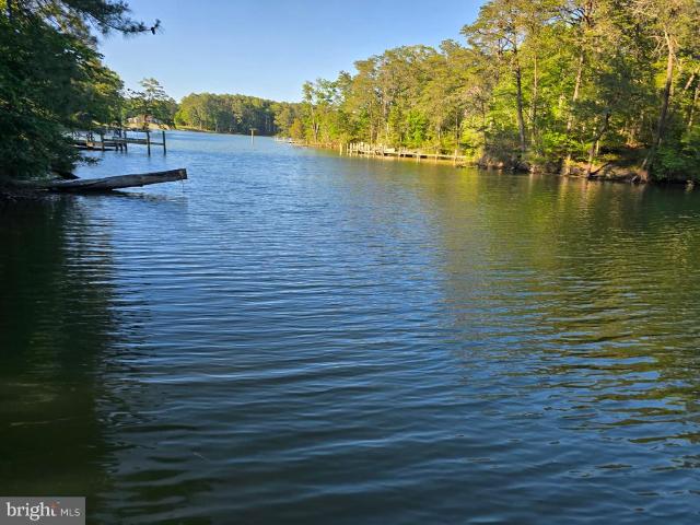 831 Riverview