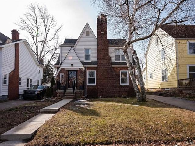 831 W Breckenridge St, Ferndale, MI 48220