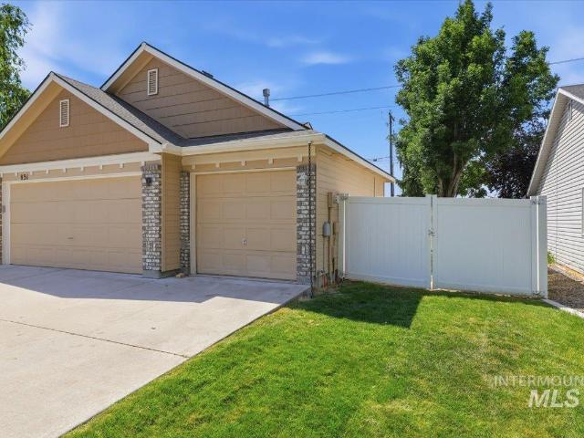831 W Oakmont Ave