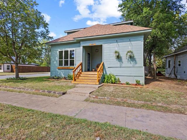 831 W Owing Street