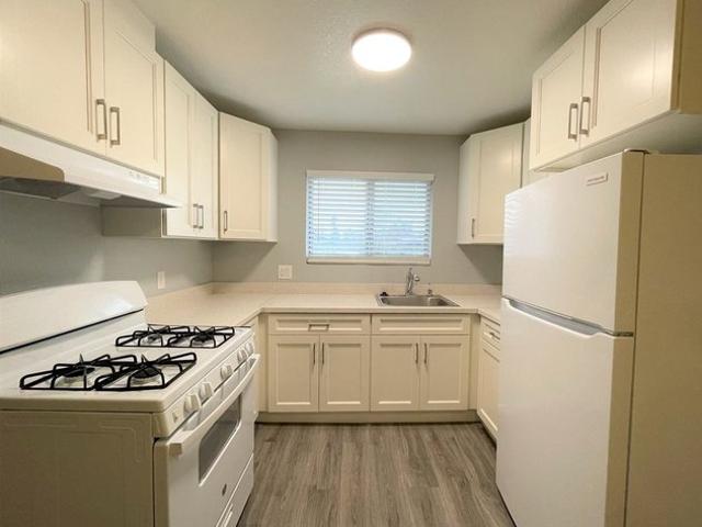 831 W Swain Rd, Lincoln Village, CA 95207