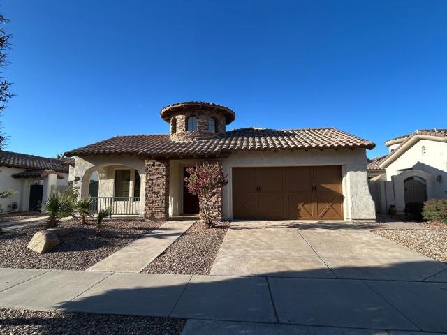 831 W Sycamore Court