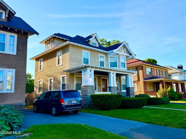 831 Wright Avenue