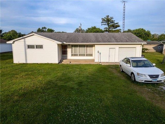 831 Texas Pl, Danville, IL 61832
