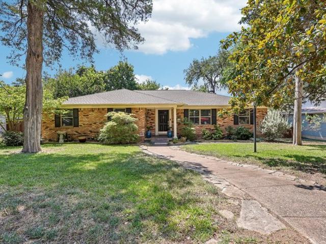 8324 Moorcroft Dr, Dallas, TX 75228