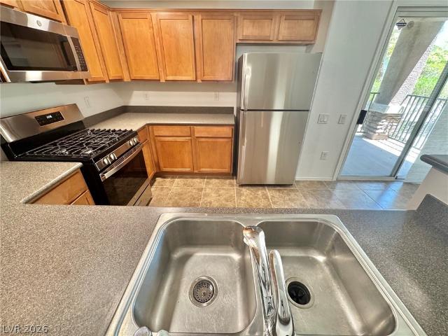 8324 W Charleston Boulevard 1055
