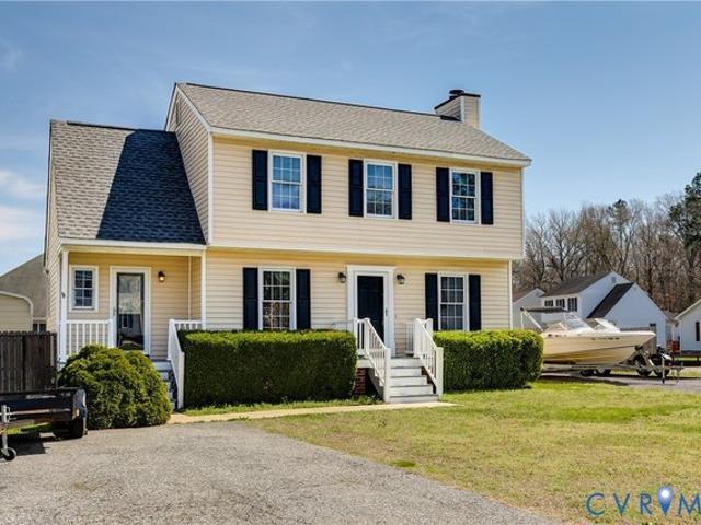 8325 Sherwood Forest Dr, North Chesterfield, VA 23237