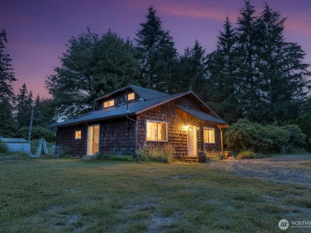 8325 Spurgeon Creek Road SE
