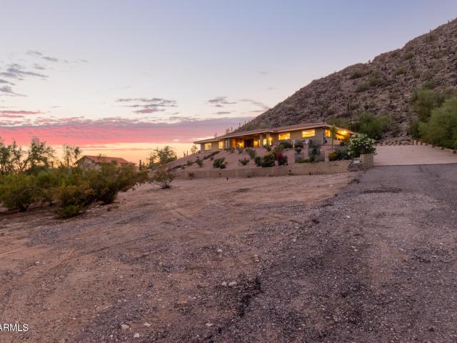 8325 W Bartlett Rd, Casa Grande, AZ 85194 | Compass