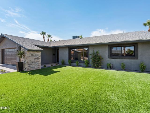8326 e valley view road