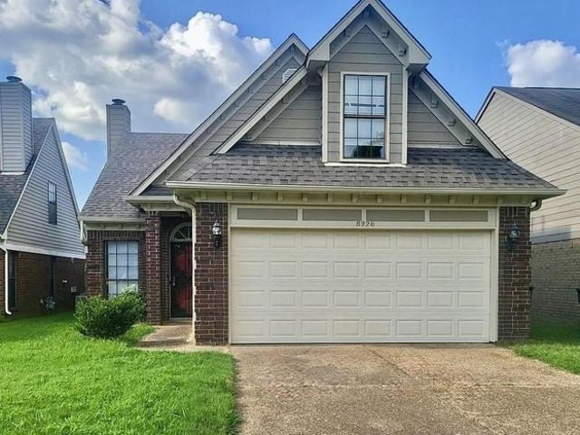 8326 Twin Rivers Dr, Memphis, TN 38016
