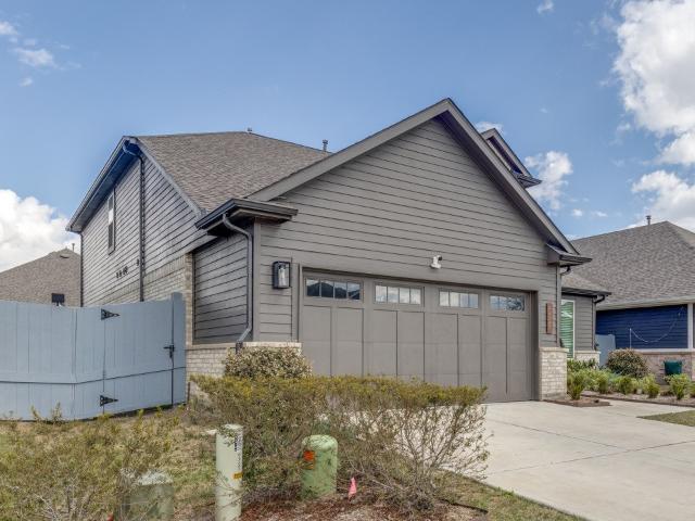 8327 Calico Pennant Way