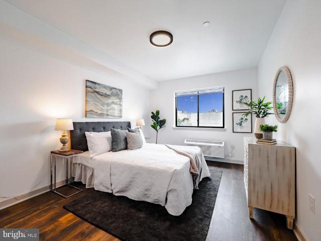 8327 Ridge Avenue # 401