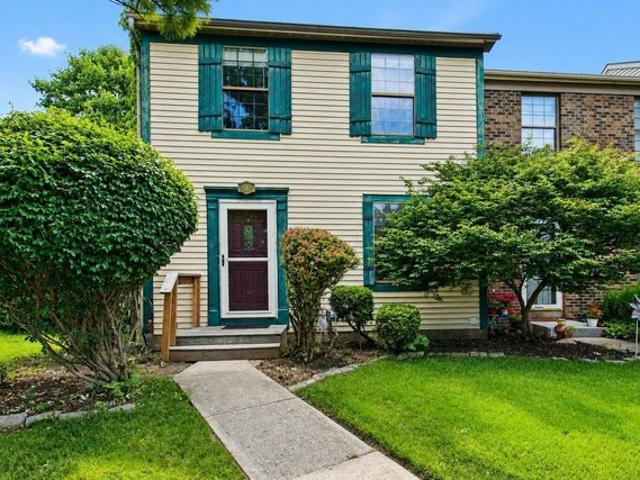 8328 Lariat Ct, Powell, OH 43065