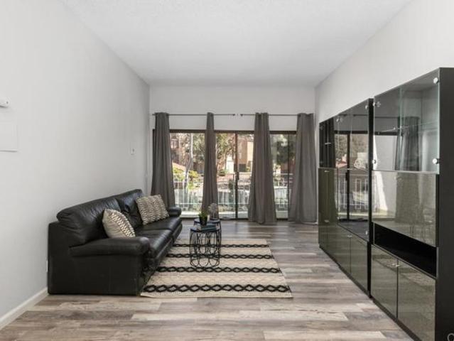 8328 Regents Rd #1K, San Diego, CA 92122