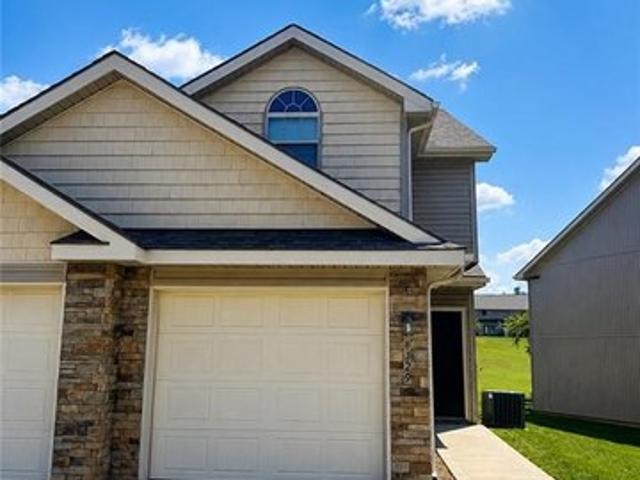8329 N Spruce Ave, Kansas City, MO 64119
