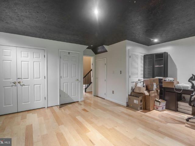 8329 Wades Way