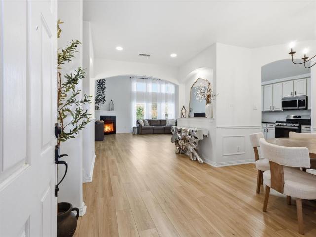 8320 Bandelier Trail