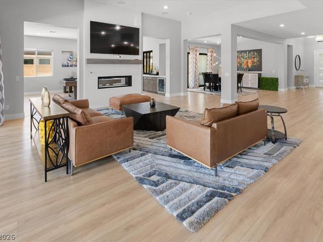 8320 Carlingford Court