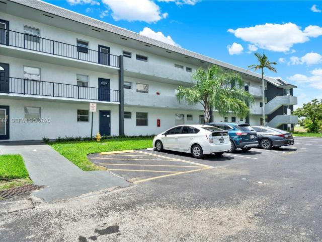 8320 Sands Point Blvd, Unit M107, Tamarac, FL 33321 | MLS #A11853