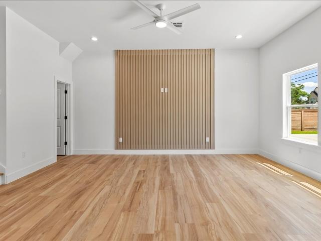8321 Observatory Street A/B