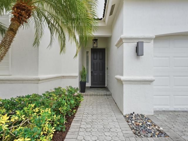 8321 Bob O Link Dr, West Palm Beach, FL 33412 | MLS #B26004
