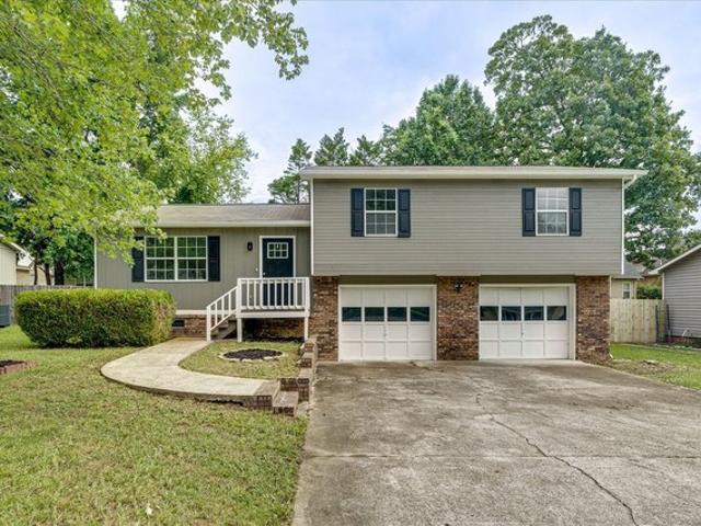 8321 Hamilton Oaks Dr, Chattanooga, TN 37421