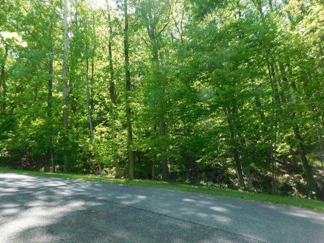 8321 Poplar Springs Ln, Roanoke, VA 24018