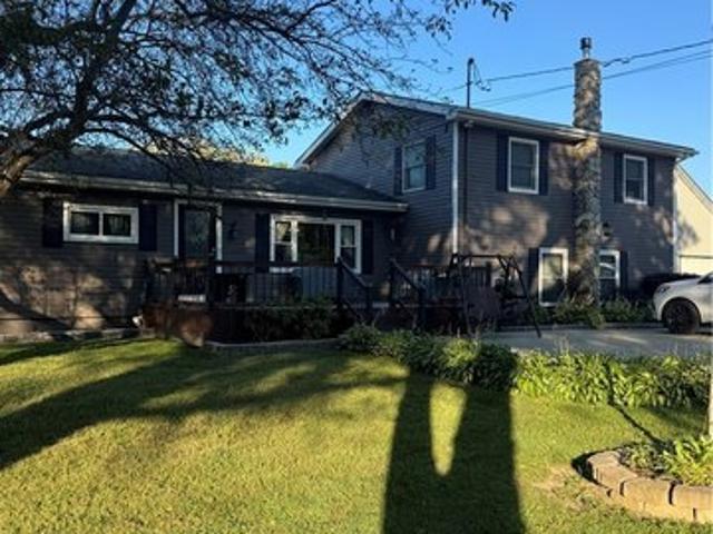 8323 Hunters Creek Rd, Holland, NY 14080