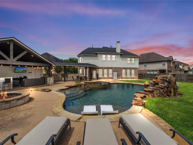 8323 Talons Way