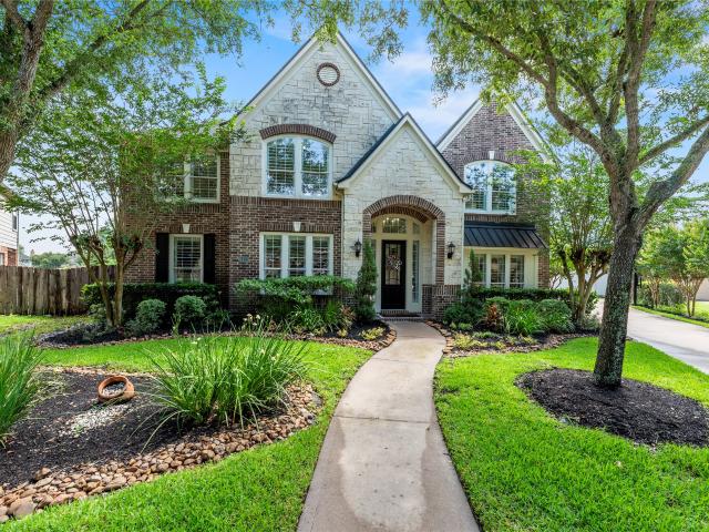 8323 Talons Way